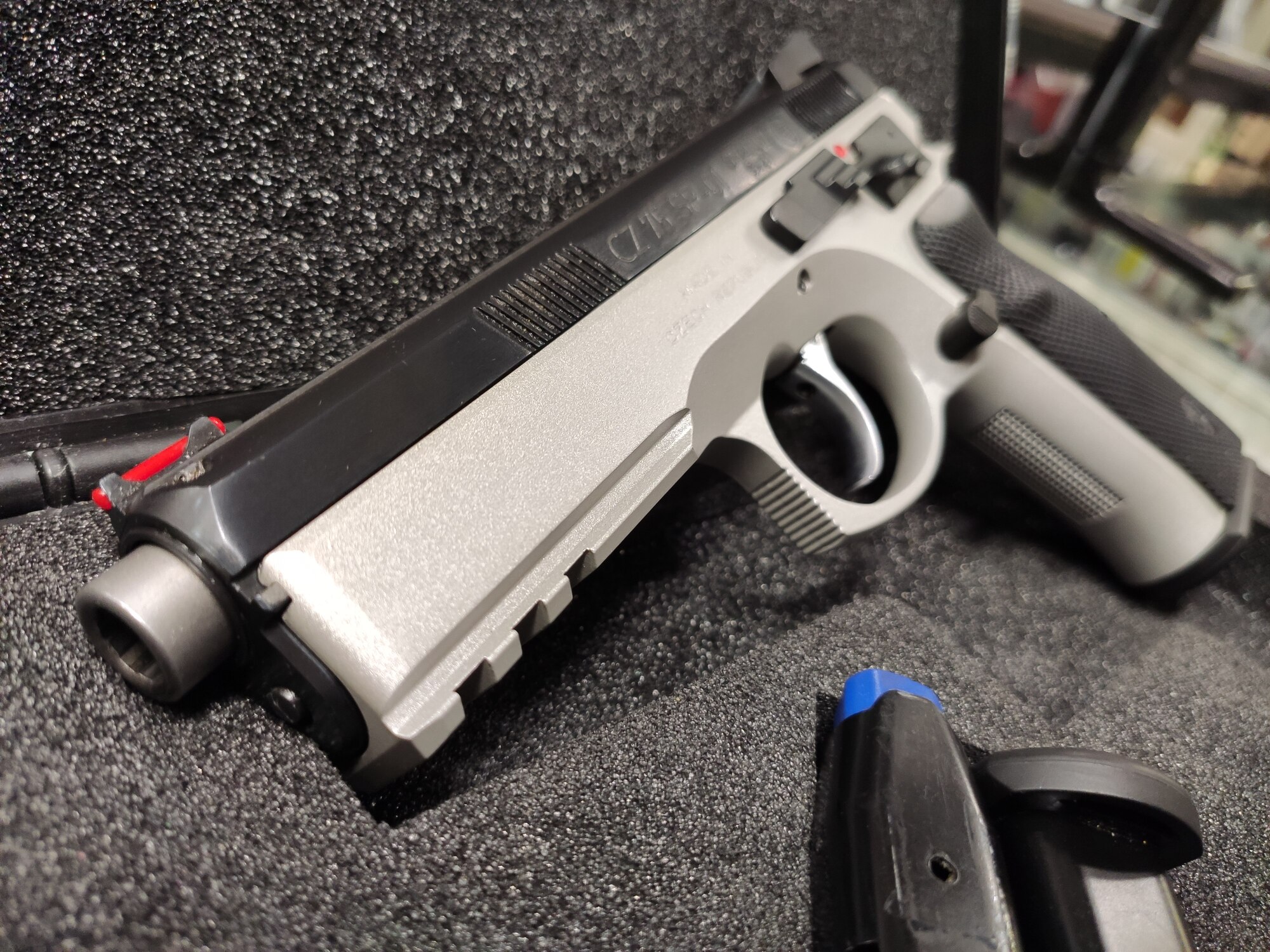 Cz Pistola S.A. mod. 75 SP-01 Shadow Dualtone cal.9x21